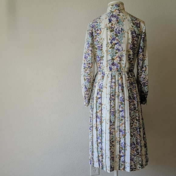 Vintage | Dresses | Vintage 7s Floral Ruffle Pleated Dress | Poshmark